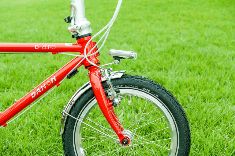 ダホンD-Zero｜ライトをフロントフォーク中央に装着してみた - MINI VELO 道（ミニベロロード）